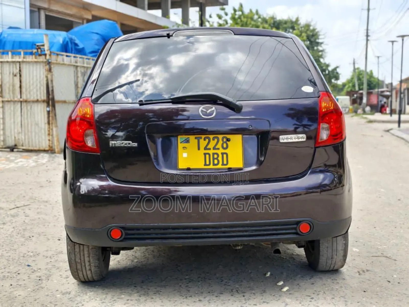 Mazda Verisa 2010 Maroon in Ilala - Cars, Zoom Magari | Jiji.co.tz