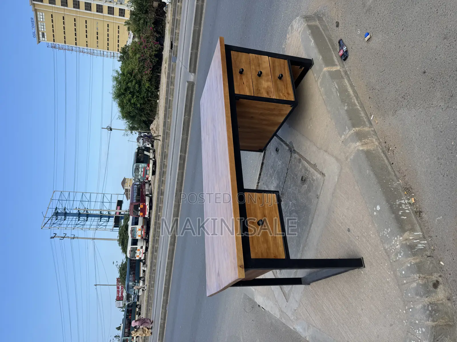 Meza Ya Mbao Na Chuma Imara for sale - Makinisale Price: TSh 310,000 on ...