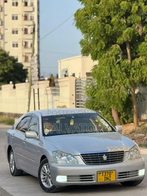 Toyota Crown 2004 Silver in Kinondoni - Cars, J Salvatory | Jiji.co.tz