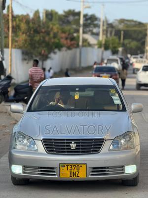 Toyota Crown 2004 Silver in Kinondoni - Cars, J Salvatory | Jiji.co.tz