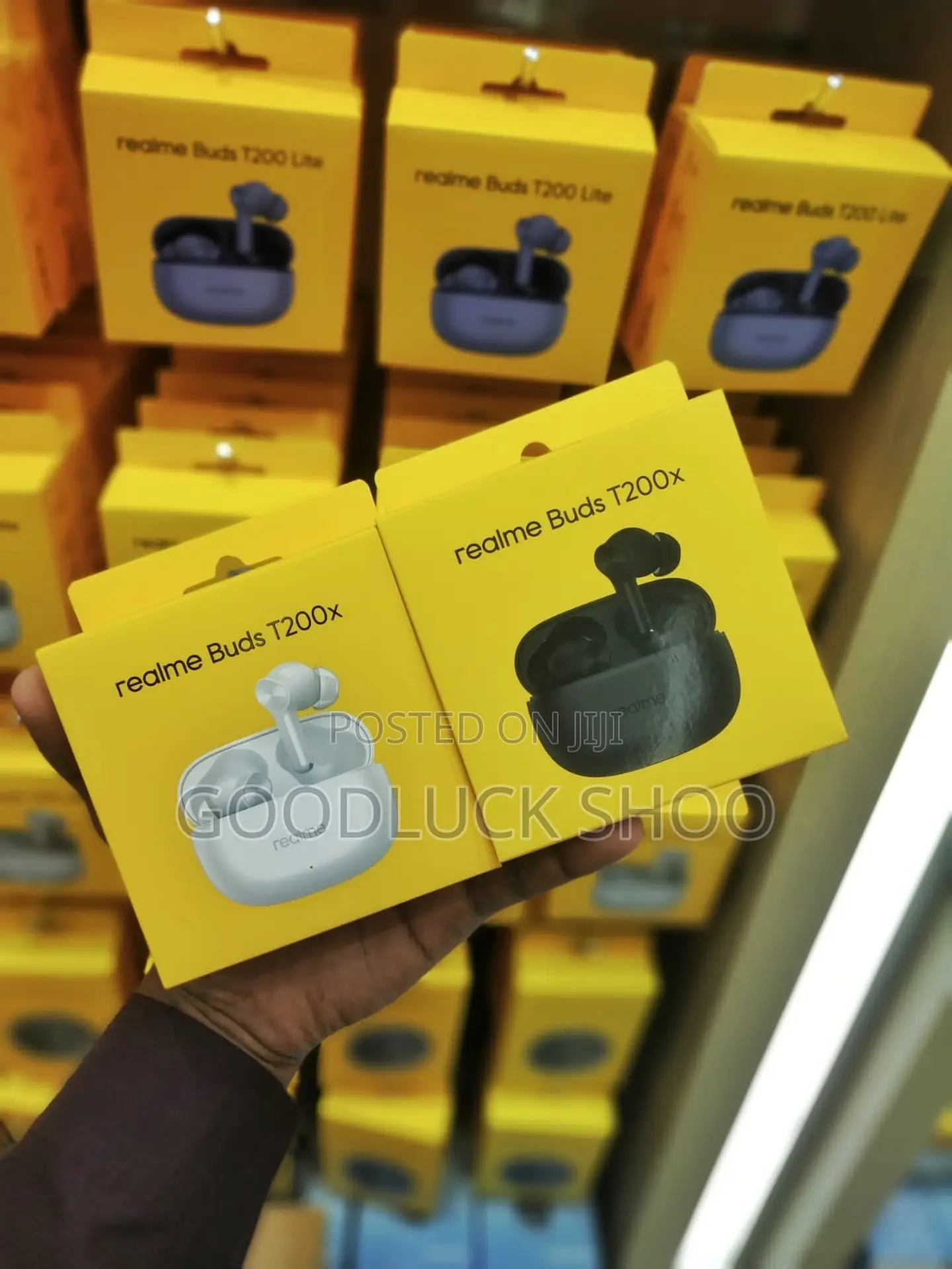 Realme Buds T200x in Kinondoni - Headphones, Kunta Kinte | Jiji.co.tz