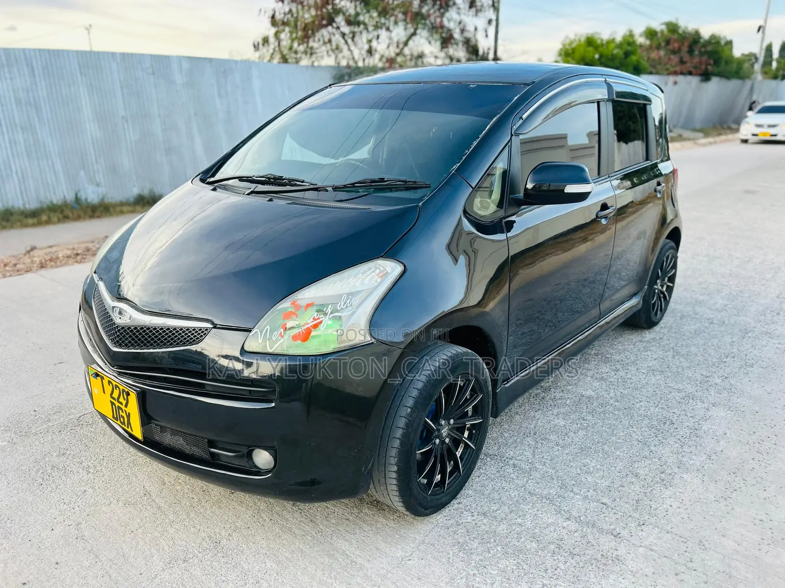 Toyota Ractis 2006 Black in Ilala - Cars, Kallylukton Motors | Jiji.co.tz