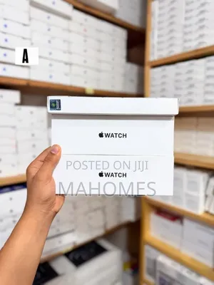 Apple Watch Se 3 44mm for sale - Mahomes Price: TSh 800,000 on Jiji.co ...